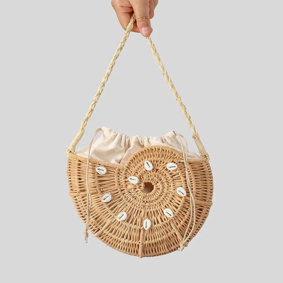 Shella Rattan Conch Bag - Coastal Style with Shell Details